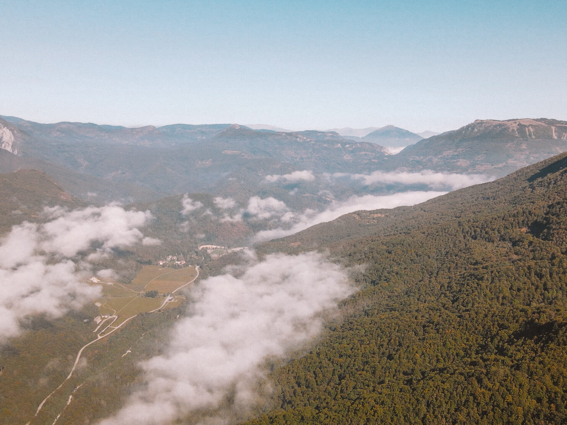 Hiking in Sutjeska National Park: hikes & routes